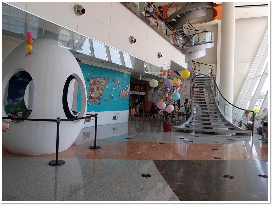 【桃園】卡司.蒂菈樂園 Castella Land 。好拍好玩又好吃的蛋糕夢工廠 - 咖啡老媽